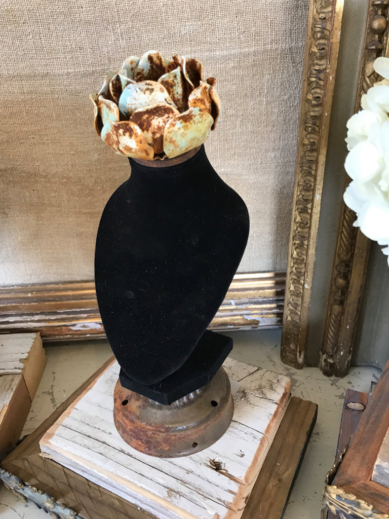 Black velvet flower bust,necklace stand – Faded Fragments