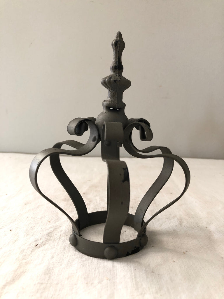 Wrought Iron Crown with finial on top – Faded Fragments